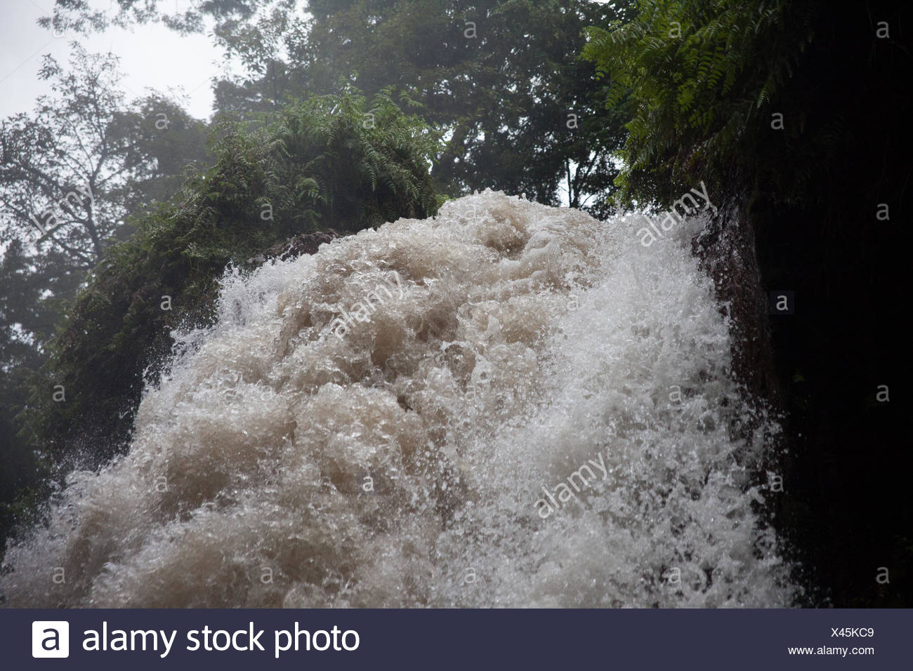 Gushing Water Stock Photos & Gushing Water Stock Images - Alamy