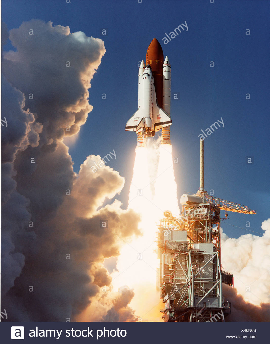 Space Shuttle Columbia High Resolution Stock Photography and Images - Alamy