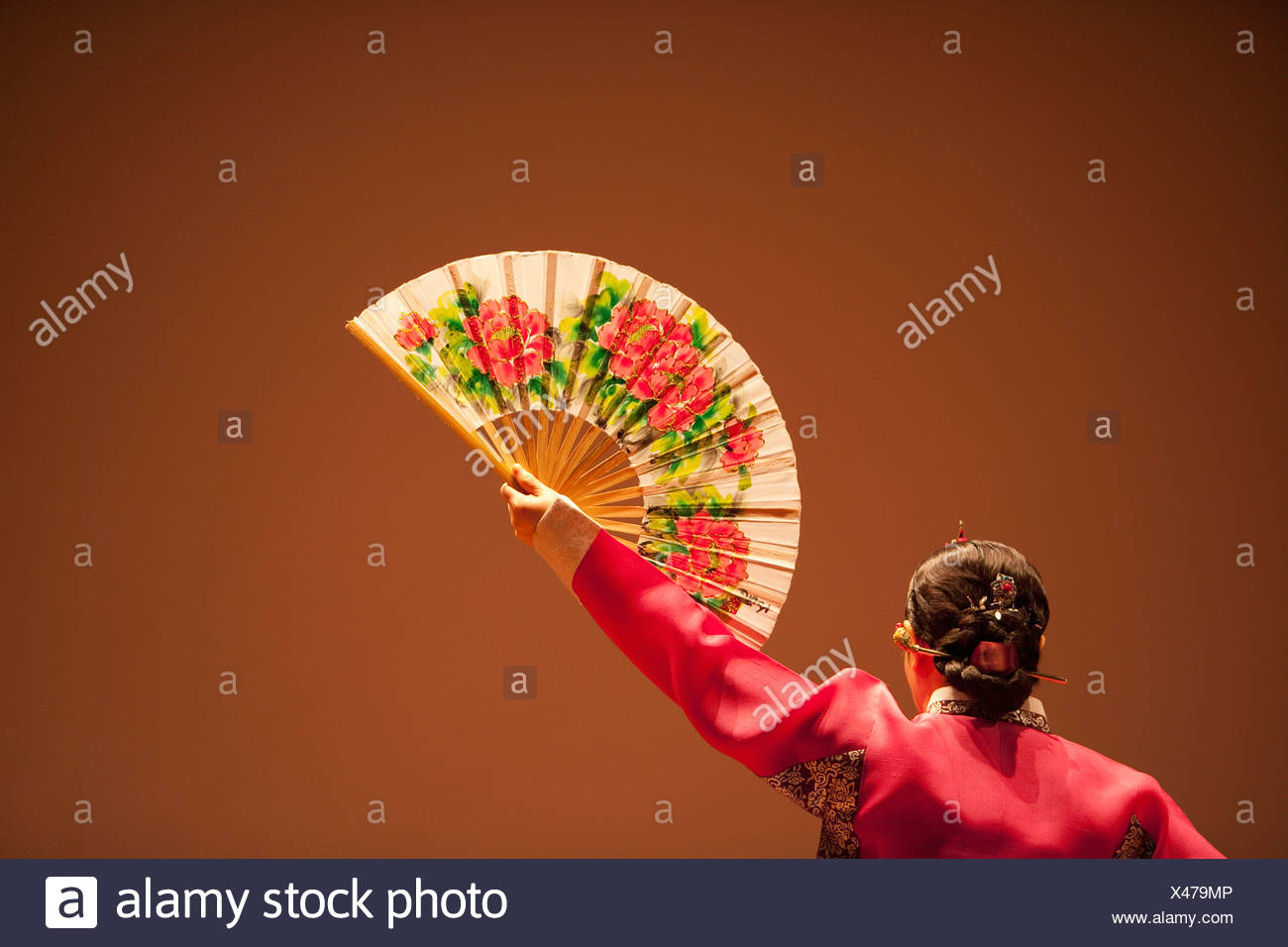 Female South Korean Fan High Resolution Stock Photography and Images ...