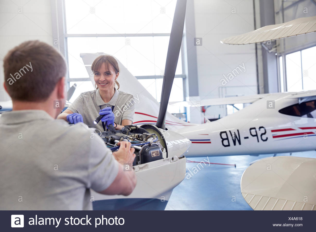 Airplane Mechanics High Resolution Stock Photography and Images - Alamy