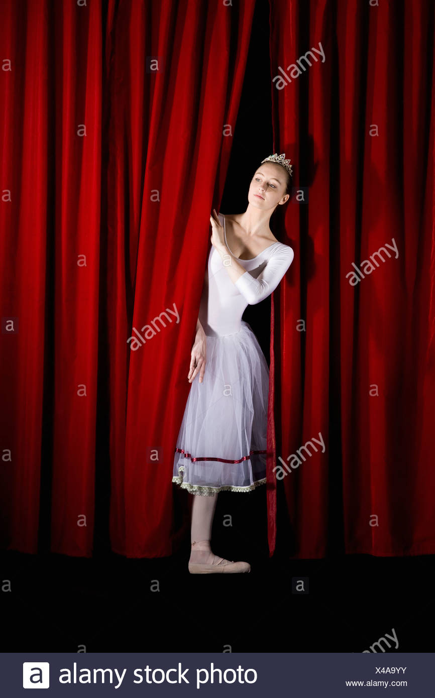 Black Curtain Stage High Resolution Stock Photography and Images - Alamy