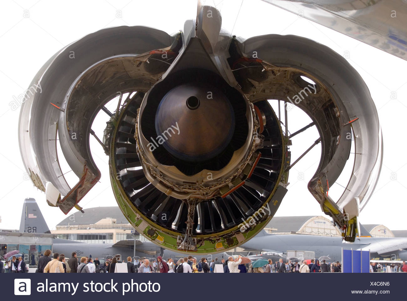 Cowling High Resolution Stock Photography and Images - Alamy