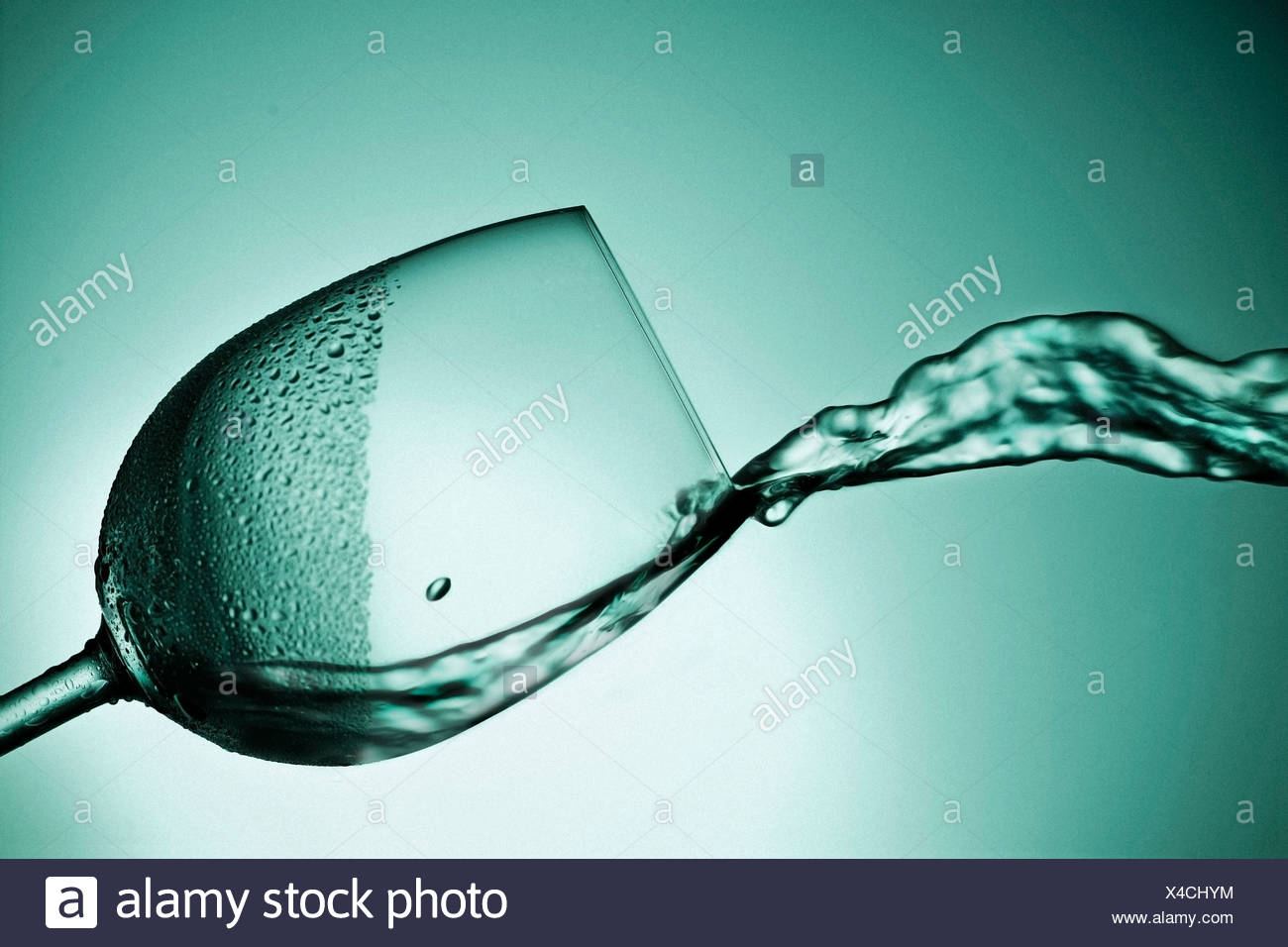 Water Splashing Stock Photos & Water Splashing Stock Images - Alamy