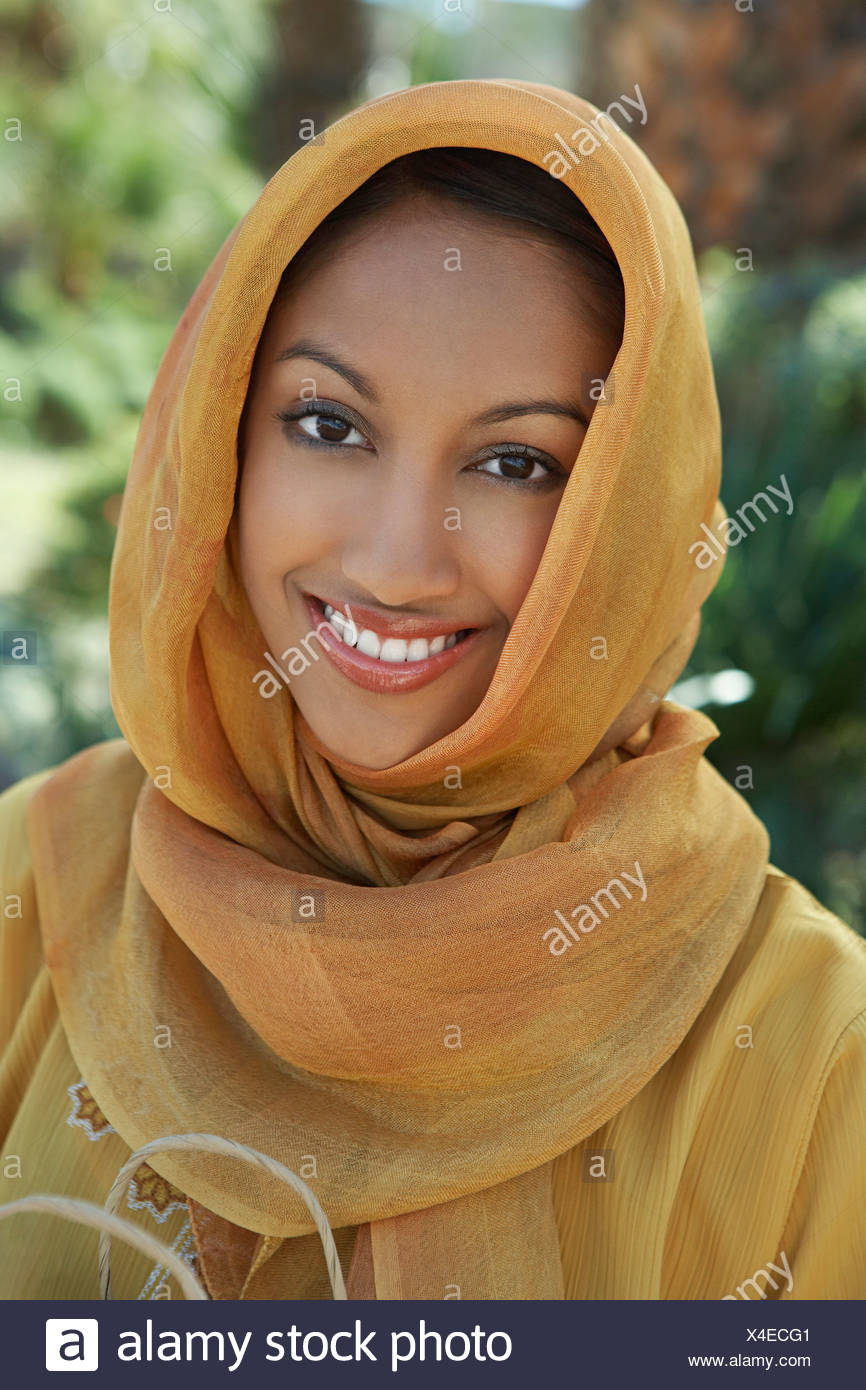 Muslim Woman Stock Photos & Muslim Woman Stock Images - Alamy
