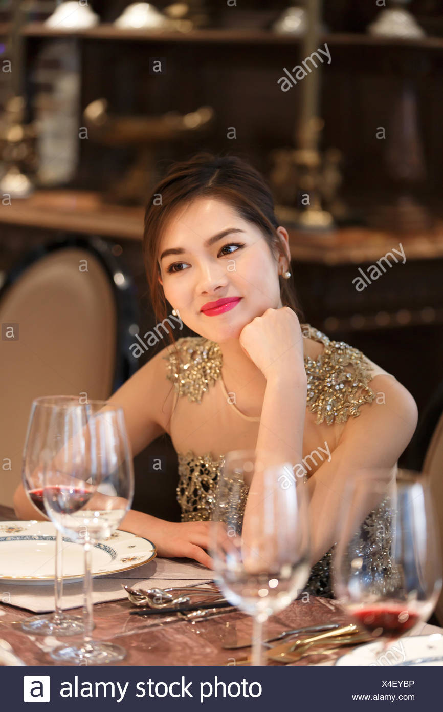 Women Dining In Restaurant High Resolution Stock Photography and Images ...