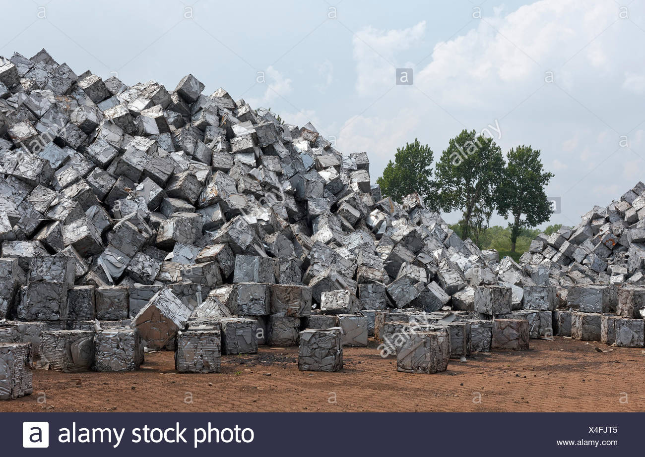 Metallic Scrap High Resolution Stock Photography and Images - Alamy