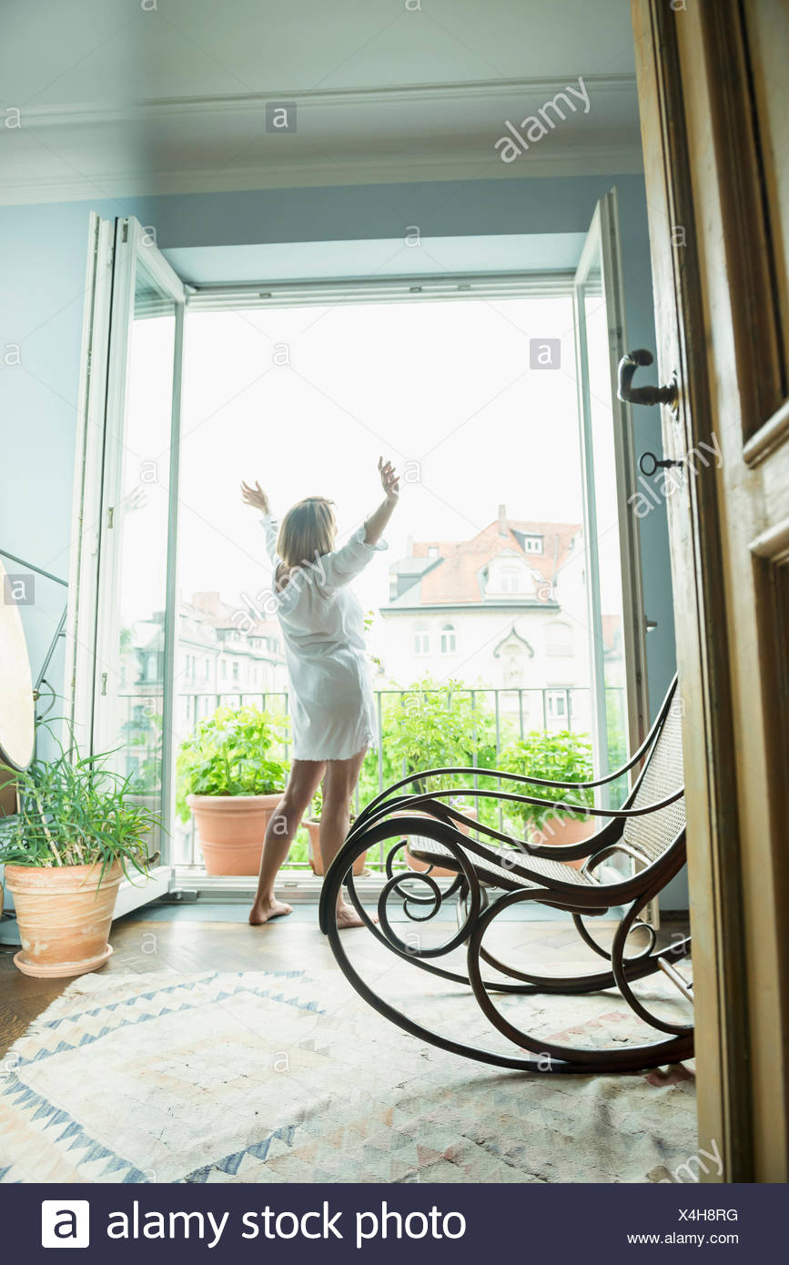 Full Body View High Resolution Stock Photography and Images - Alamy