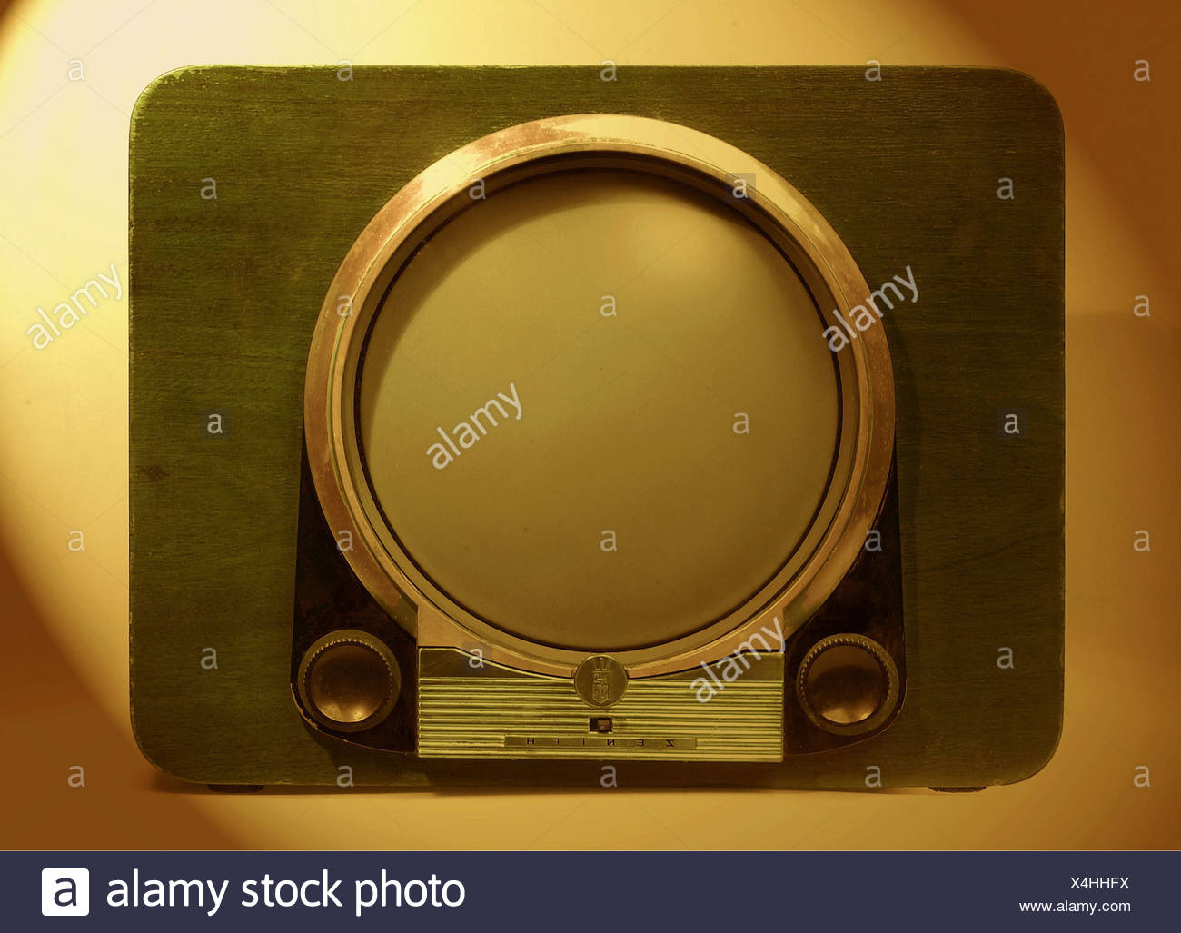 Model Viewer High Resolution Stock Photography and Images - Alamy