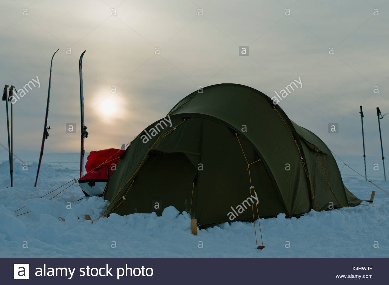 Tent In Snow Stock Photos & Tent In Snow Stock Images - Alamy