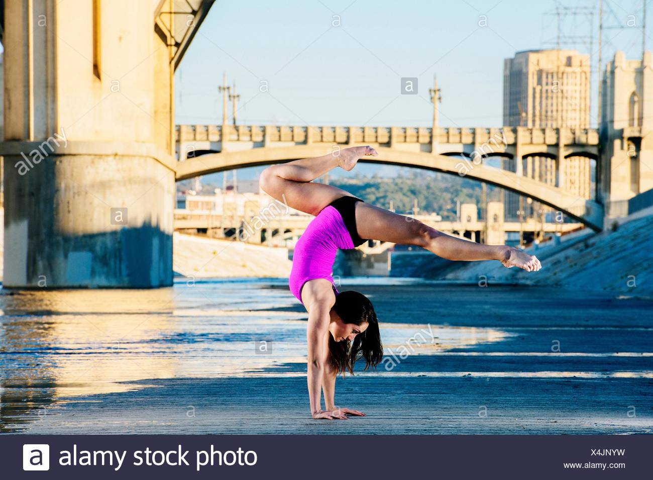Female Legs Open High Resolution Stock Photography and Images - Alamy