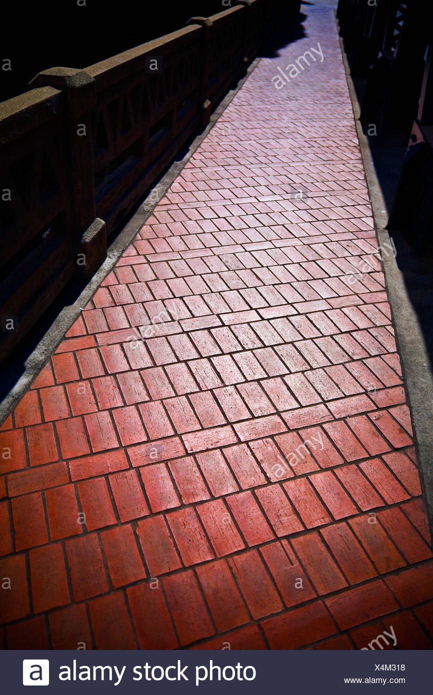 Brick Paths Stock Photos & Brick Paths Stock Images - Alamy