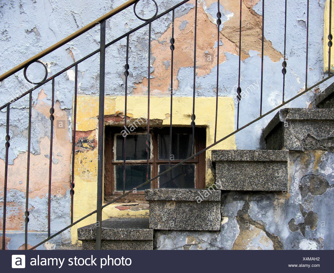 Shabby House High Resolution Stock Photography and Images - Alamy