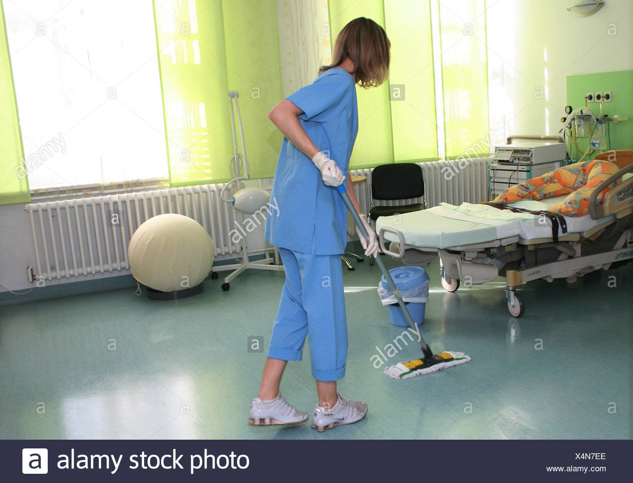 Hospital Room Birth Delivery Stock Photos & Hospital Room Birth ...