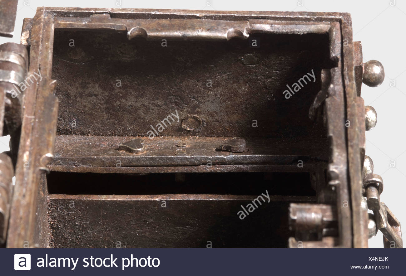 Locking Mechanism Stock Photos & Locking Mechanism Stock Images - Alamy