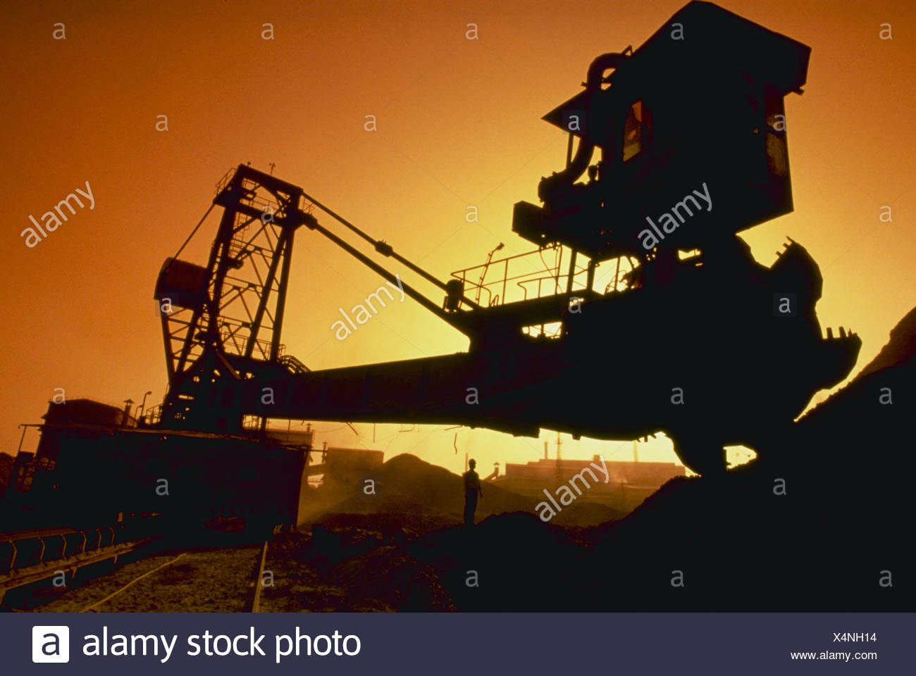 Dragline Stock Photos & Dragline Stock Images - Alamy