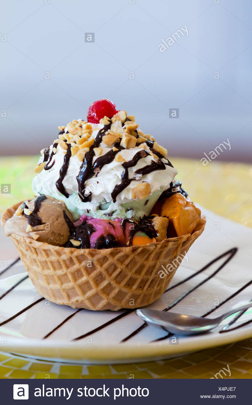Whipped Cream Sundae High Resolution Stock Photography and Images - Alamy