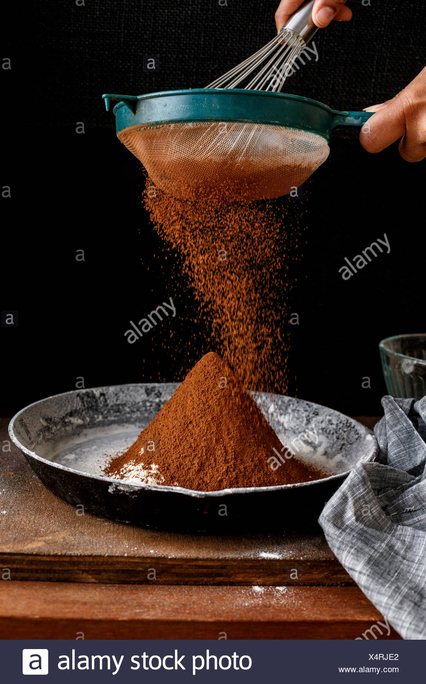 Cocoa Powder Stock Photos & Cocoa Powder Stock Images - Alamy
