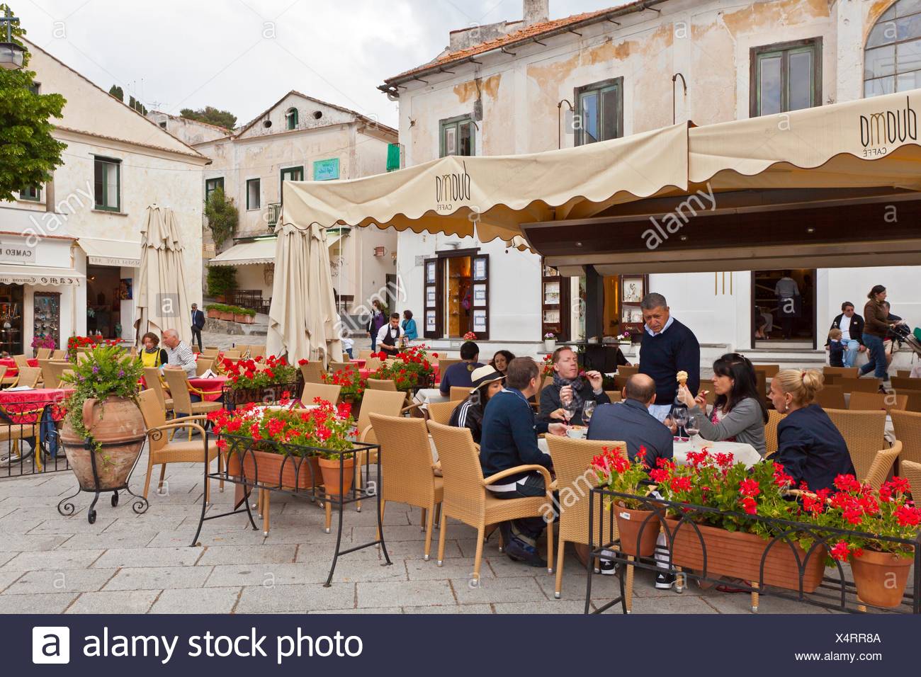 Ravello Restaurant Stock Photos & Ravello Restaurant Stock Images - Alamy