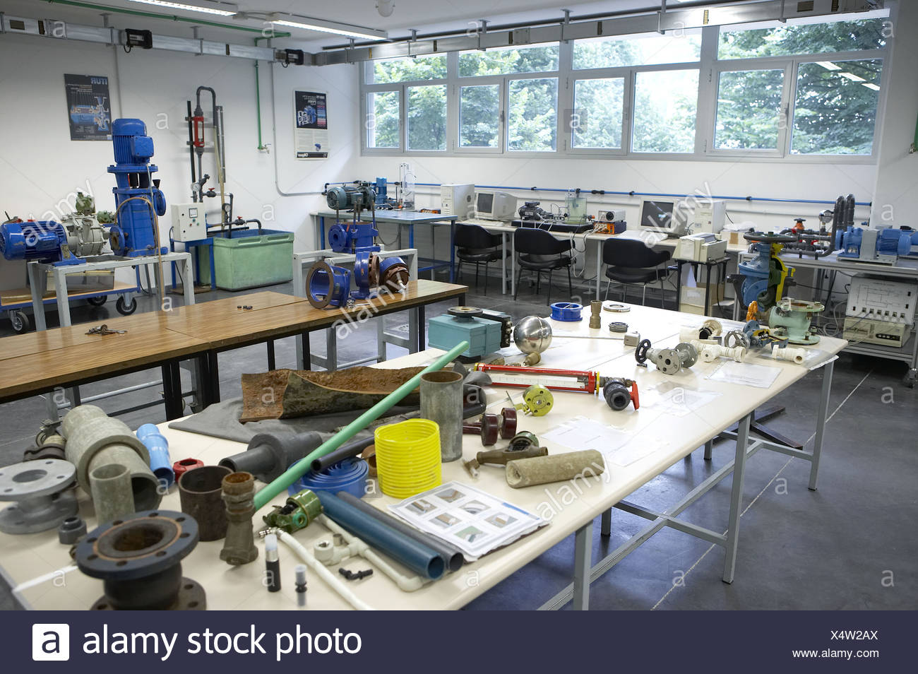 Hydraulic Laboratory High Resolution Stock Photography and Images - Alamy