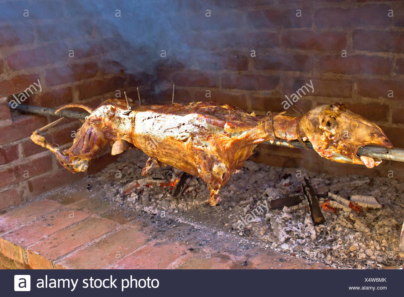 Spit Lamb Roasting Stock Photos & Spit Lamb Roasting Stock Images - Alamy