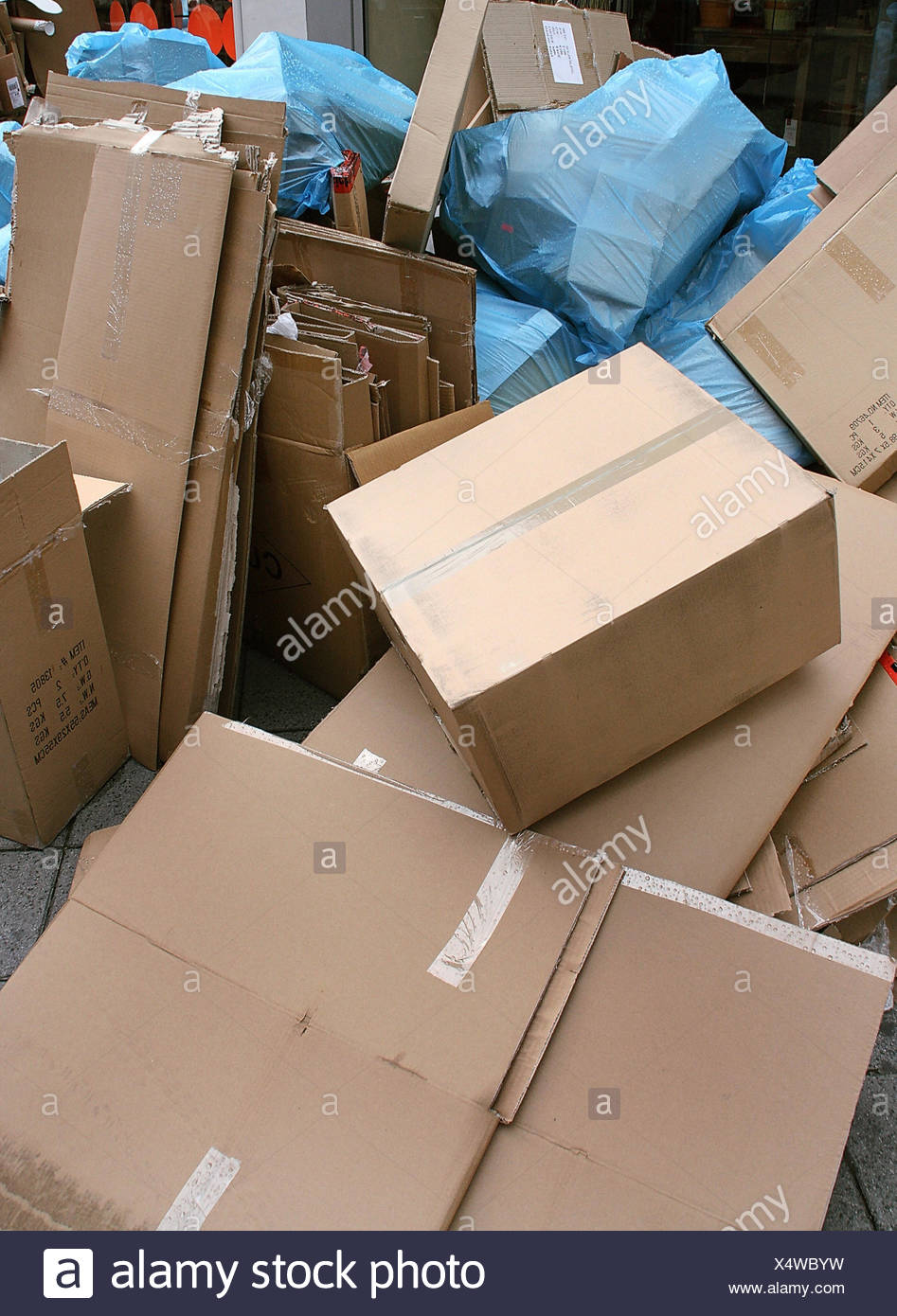 Cartoon Garbage High Resolution Stock Photography and Images - Alamy