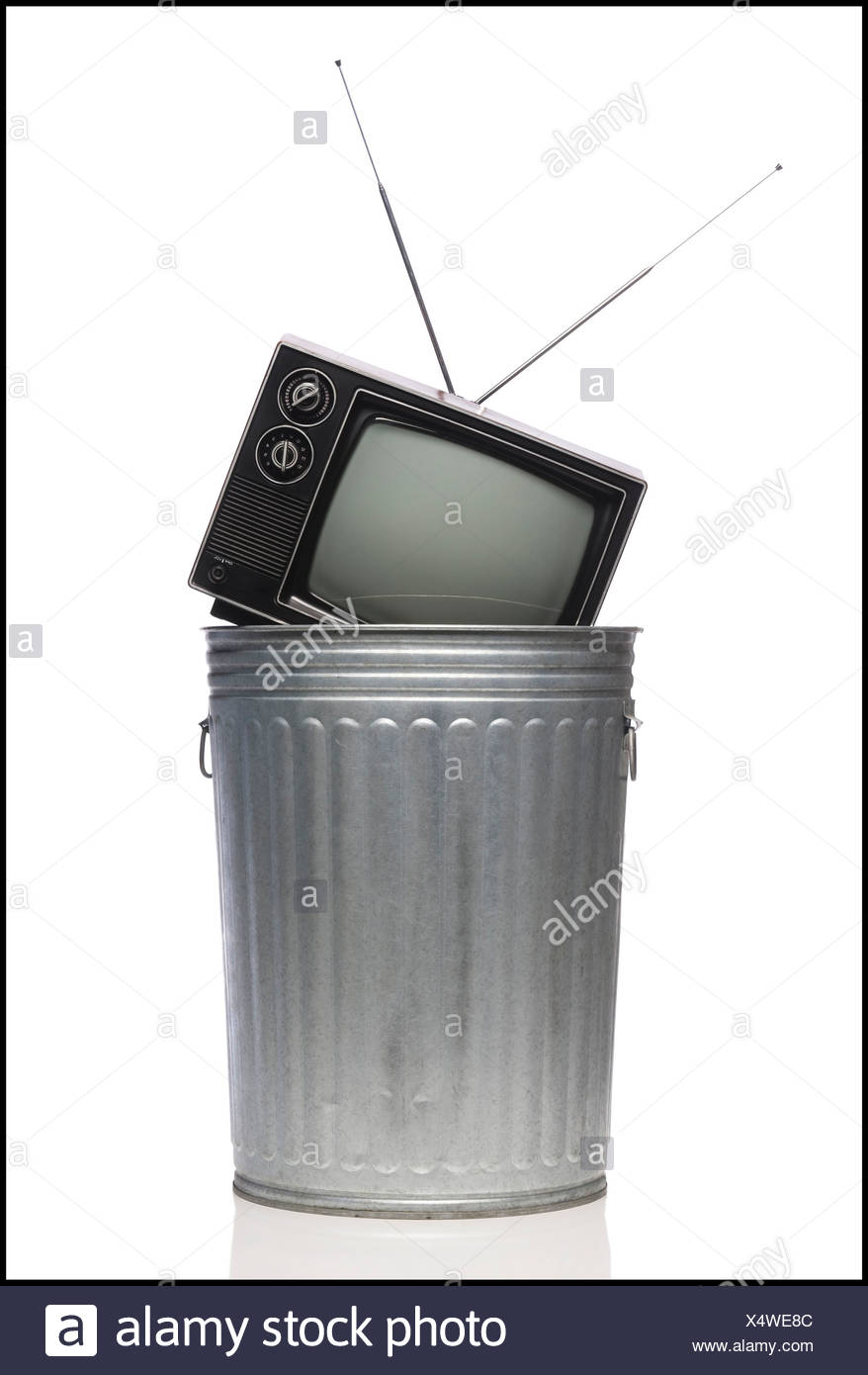 Trash Can High Resolution Stock Photography and Images - Alamy