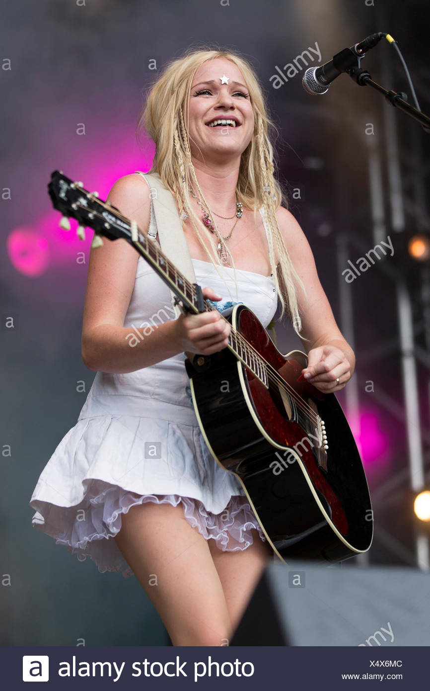 Guitar Pickers High Resolution Stock Photography and Images - Alamy