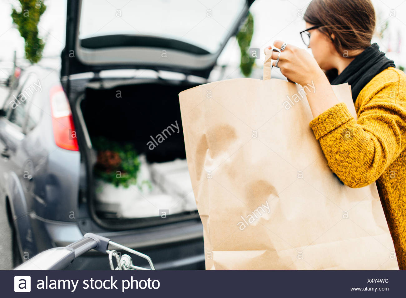Car Stock Photos & Car Stock Images - Alamy