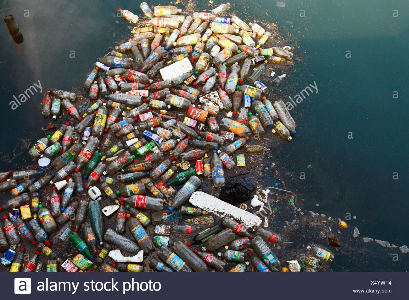 Floating Bottle At Sea High Resolution Stock Photography and Images - Alamy