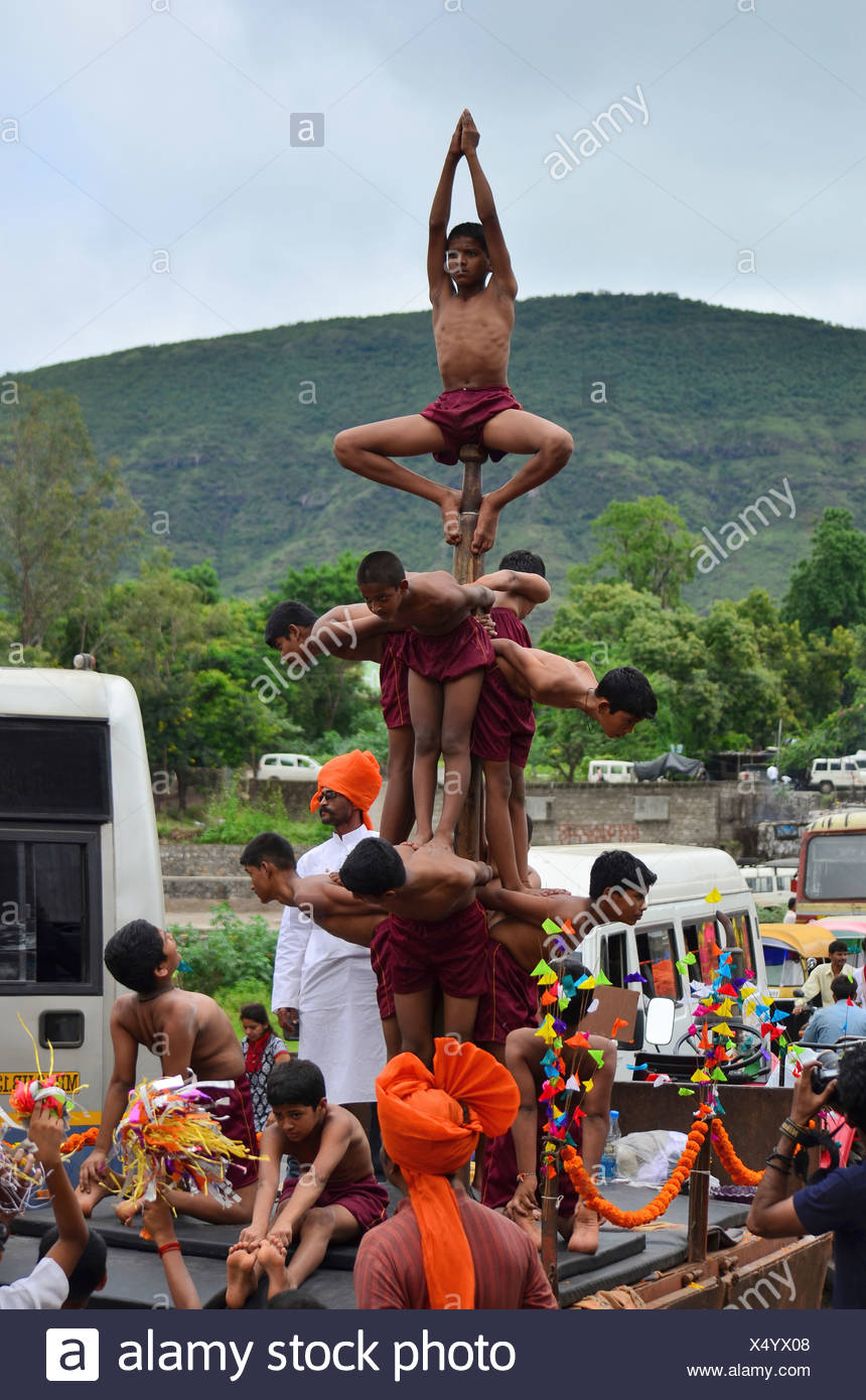 Mallakhamb Stock Photos & Mallakhamb Stock Images - Alamy