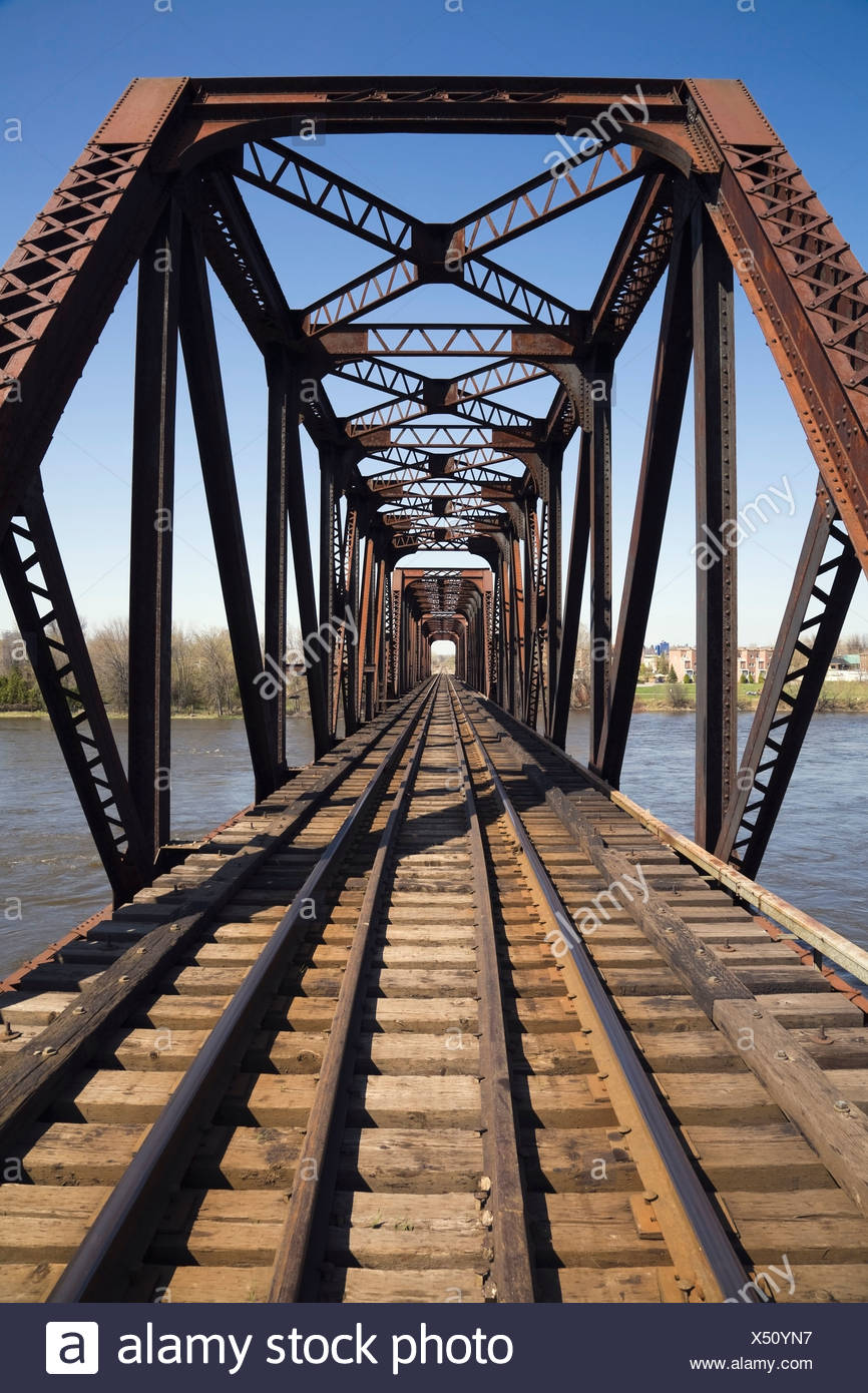 Wooden Railway Bridge Stock Photos & Wooden Railway Bridge Stock Images ...