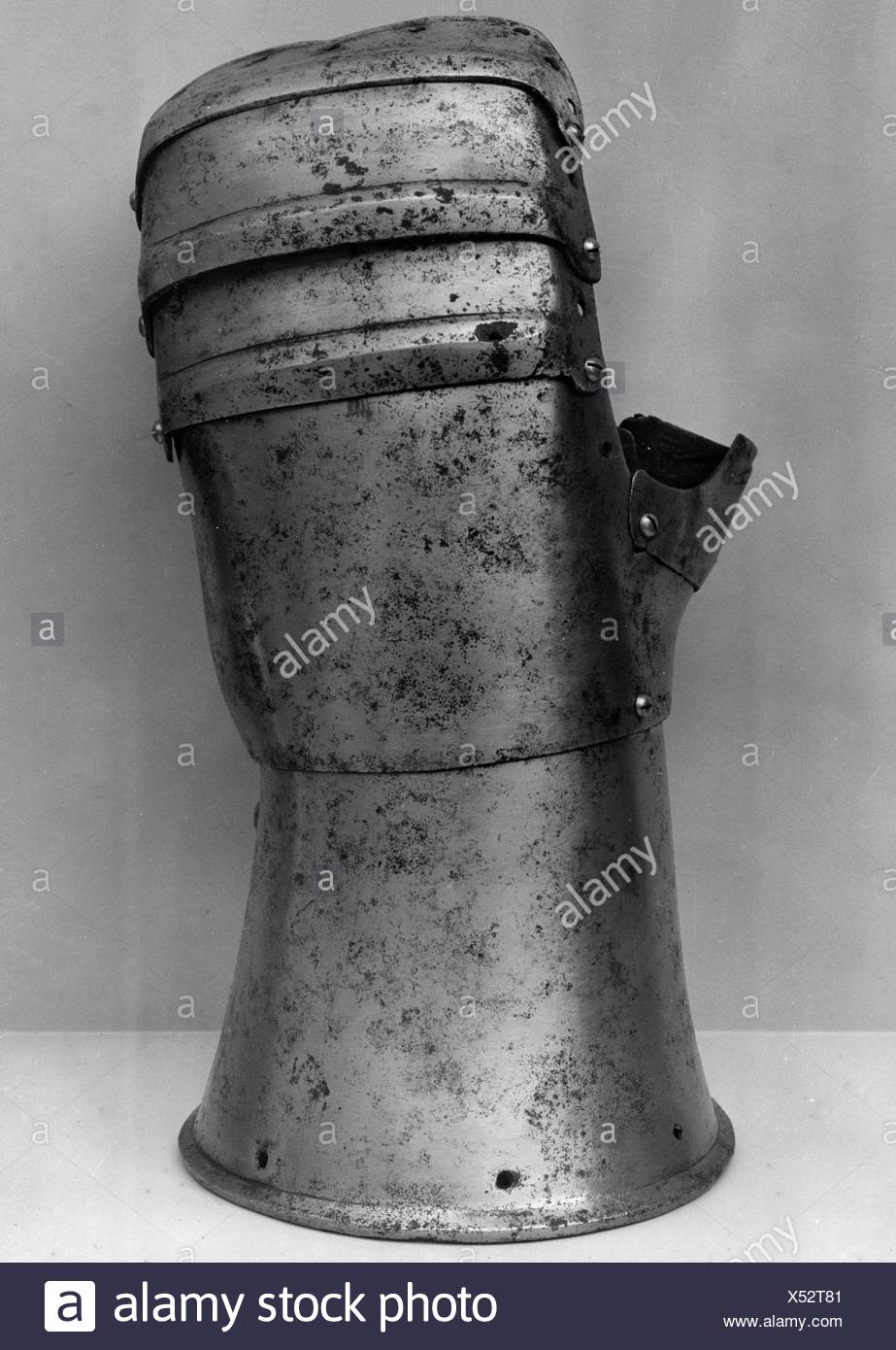 Bridle Gauntlet High Resolution Stock Photography and Images - Alamy