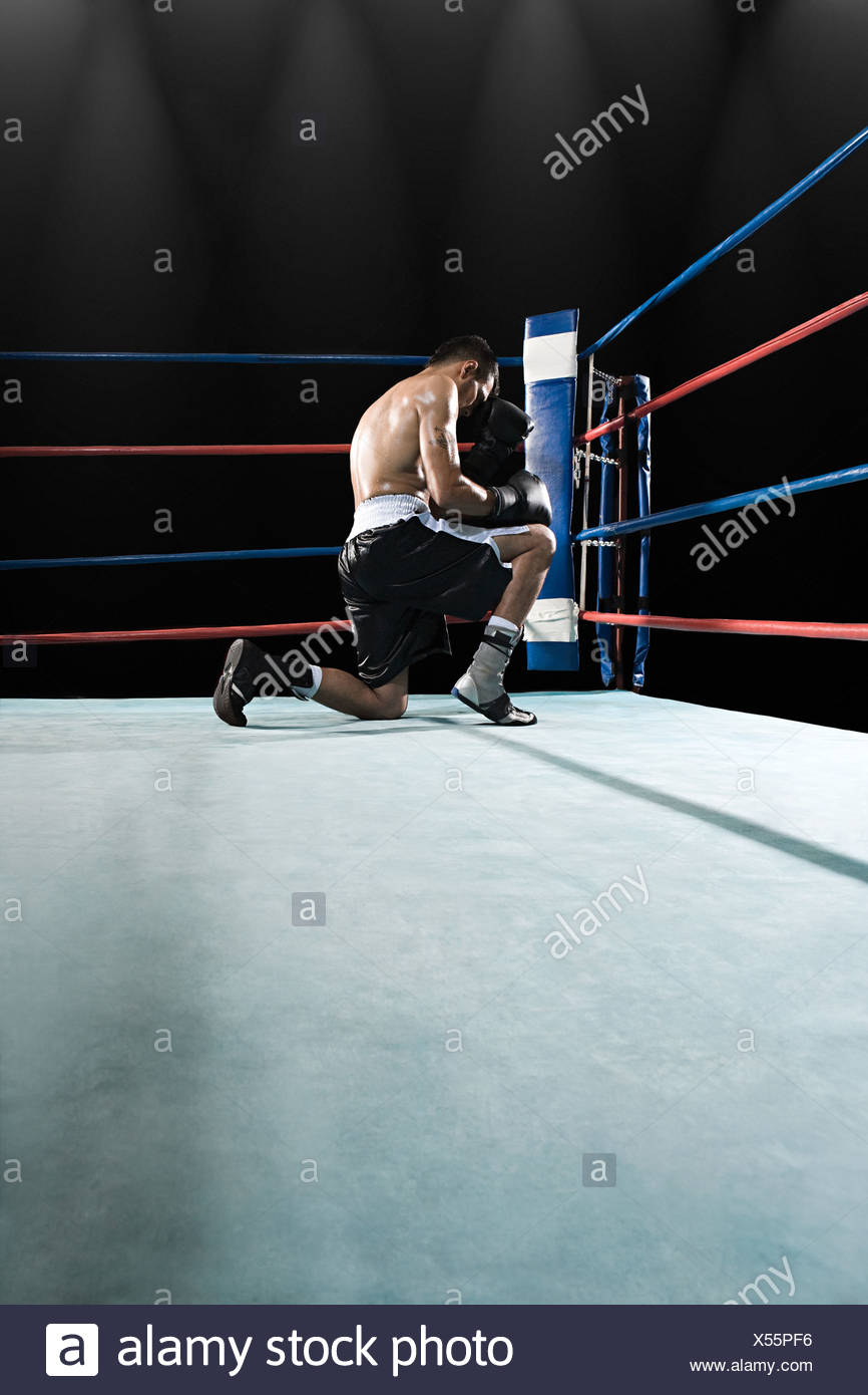 Boxing Corner Man Stock Photos & Boxing Corner Man Stock Images - Alamy