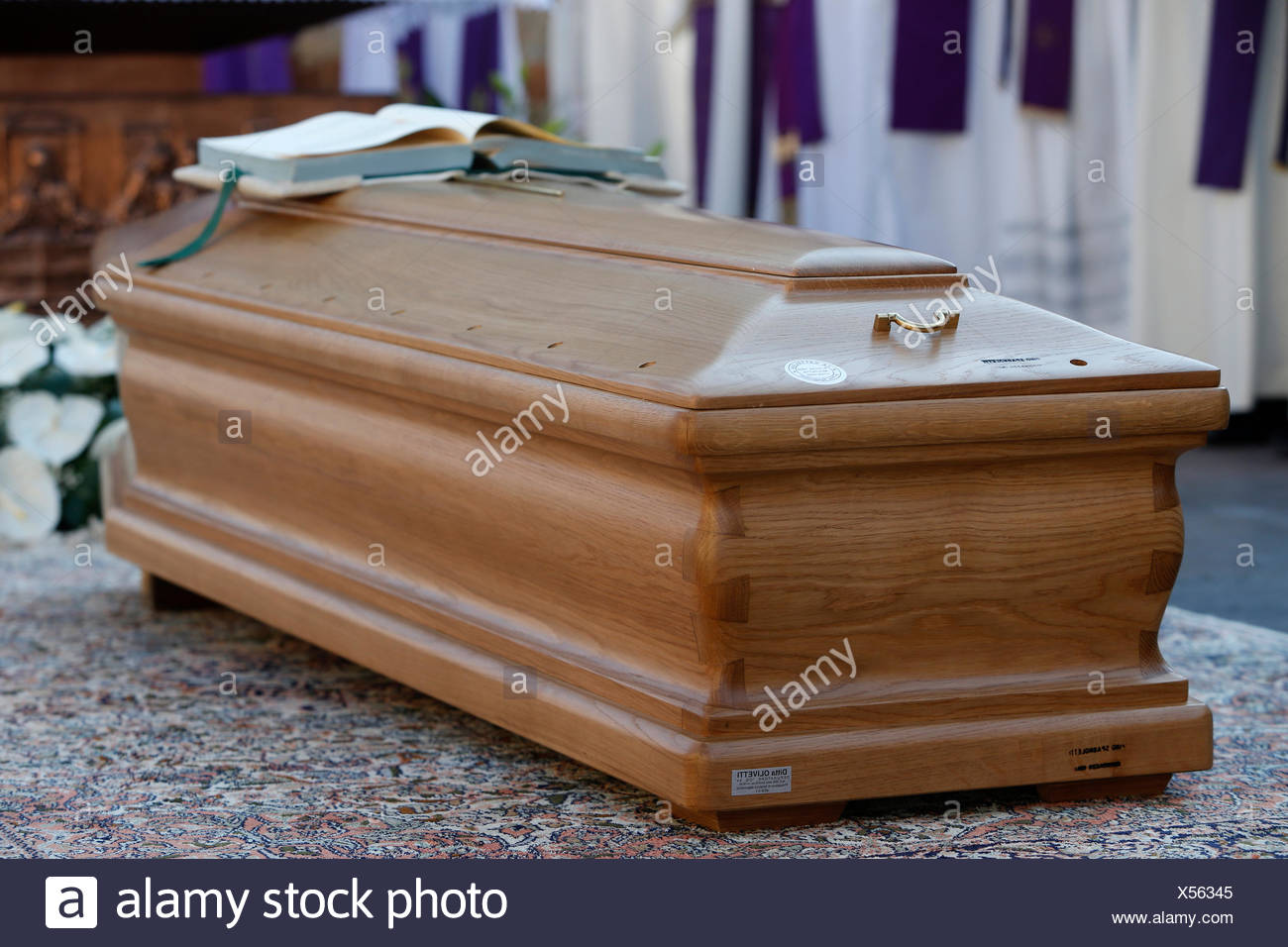 Priest Coffin Catholic Stock Photos & Priest Coffin Catholic Stock ...