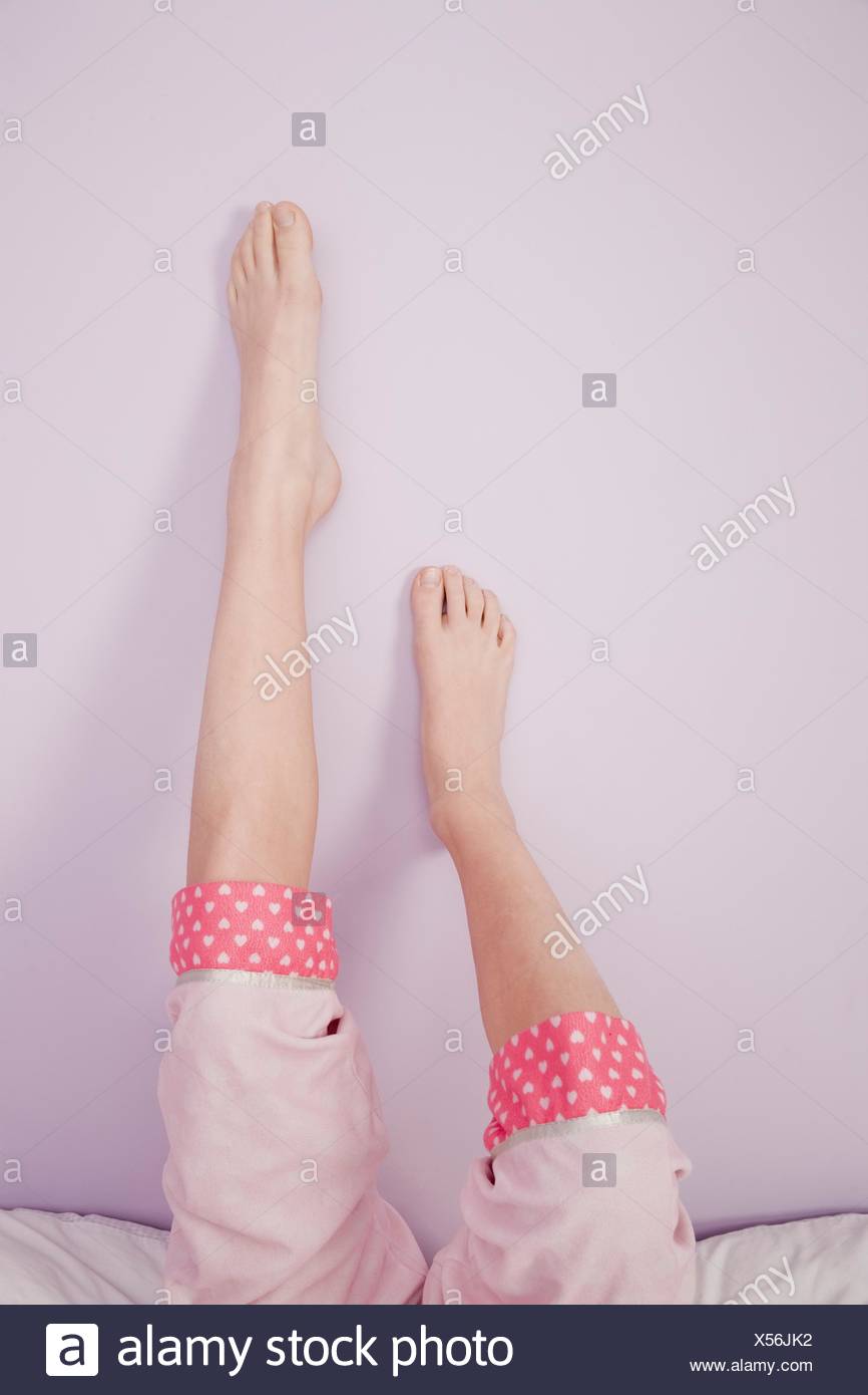 Preteen Girl´s Feet Stock Photos & Preteen Girl´s Feet Stock Images - Alamy