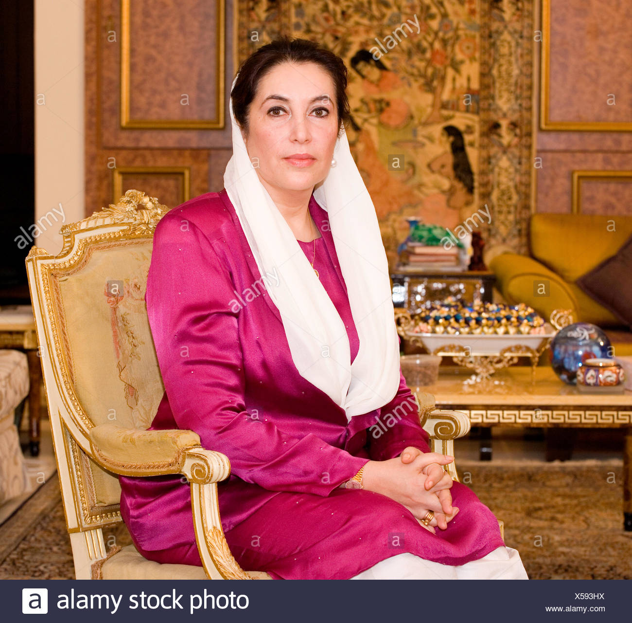 Benazir Bhutto Stock Photos & Benazir Bhutto Stock Images - Alamy