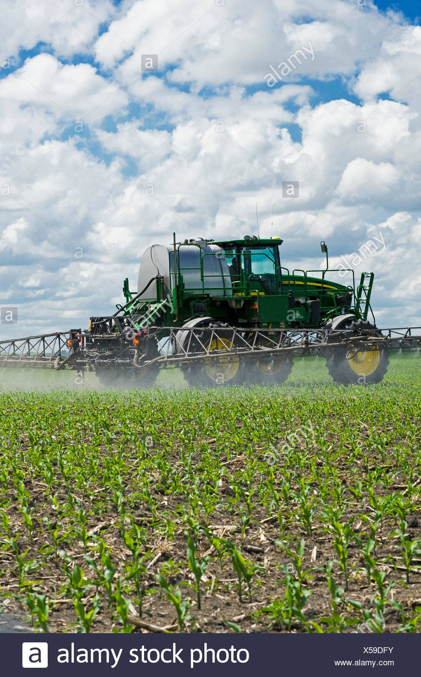 Corn Sprayer Stock Photos & Corn Sprayer Stock Images - Alamy