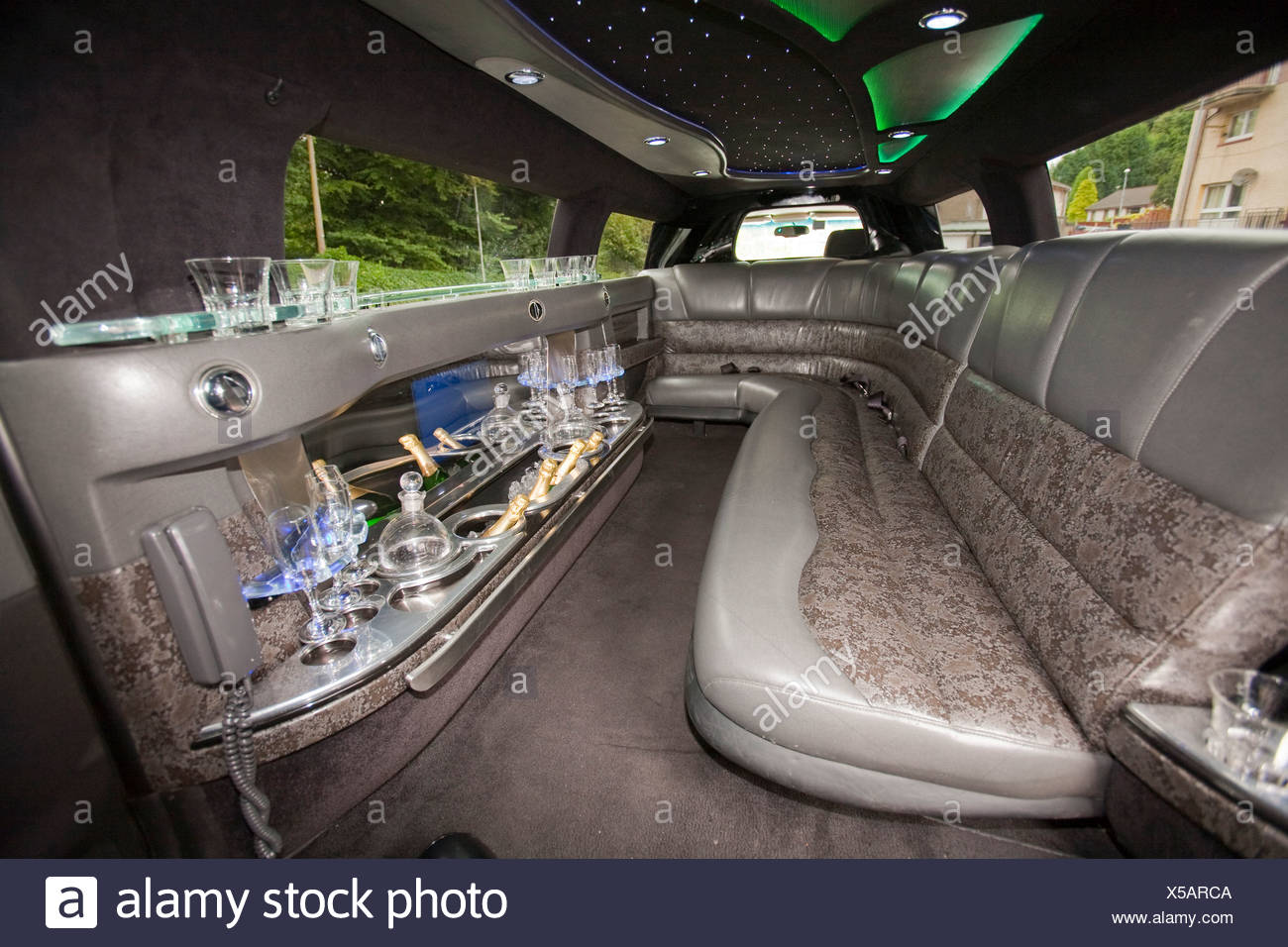 White Stretch Limo High Resolution Stock Photography and Images - Alamy