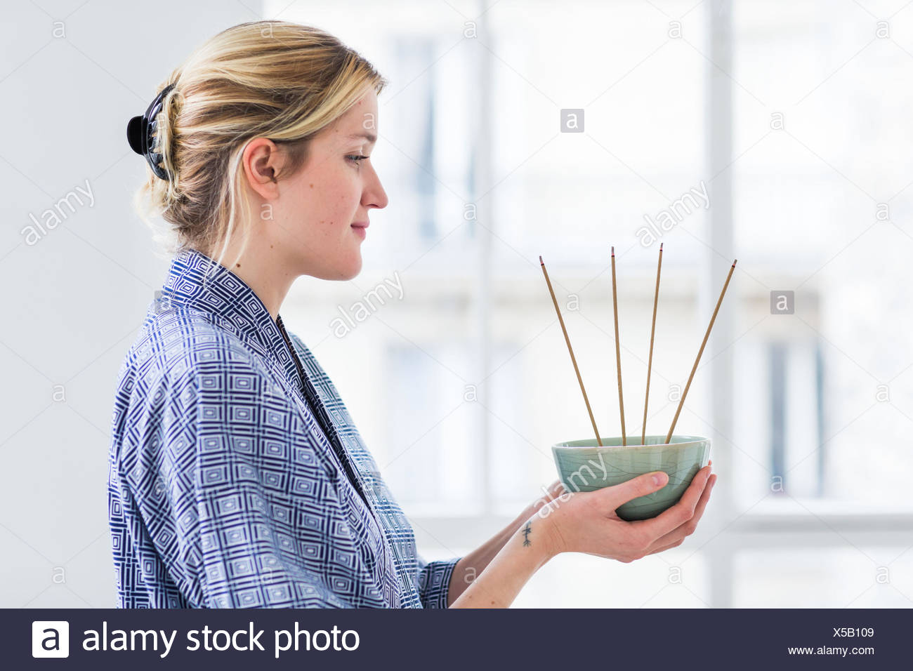 Burning Clothes Stock Photos & Burning Clothes Stock Images - Alamy