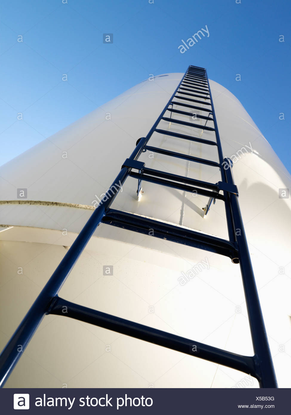 Grain Tank High Resolution Stock Photography and Images - Alamy