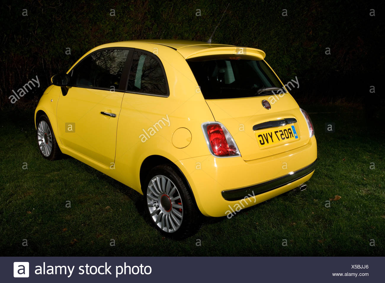 Fiat 500 In Yellow High Resolution Stock Photography and Images - Alamy