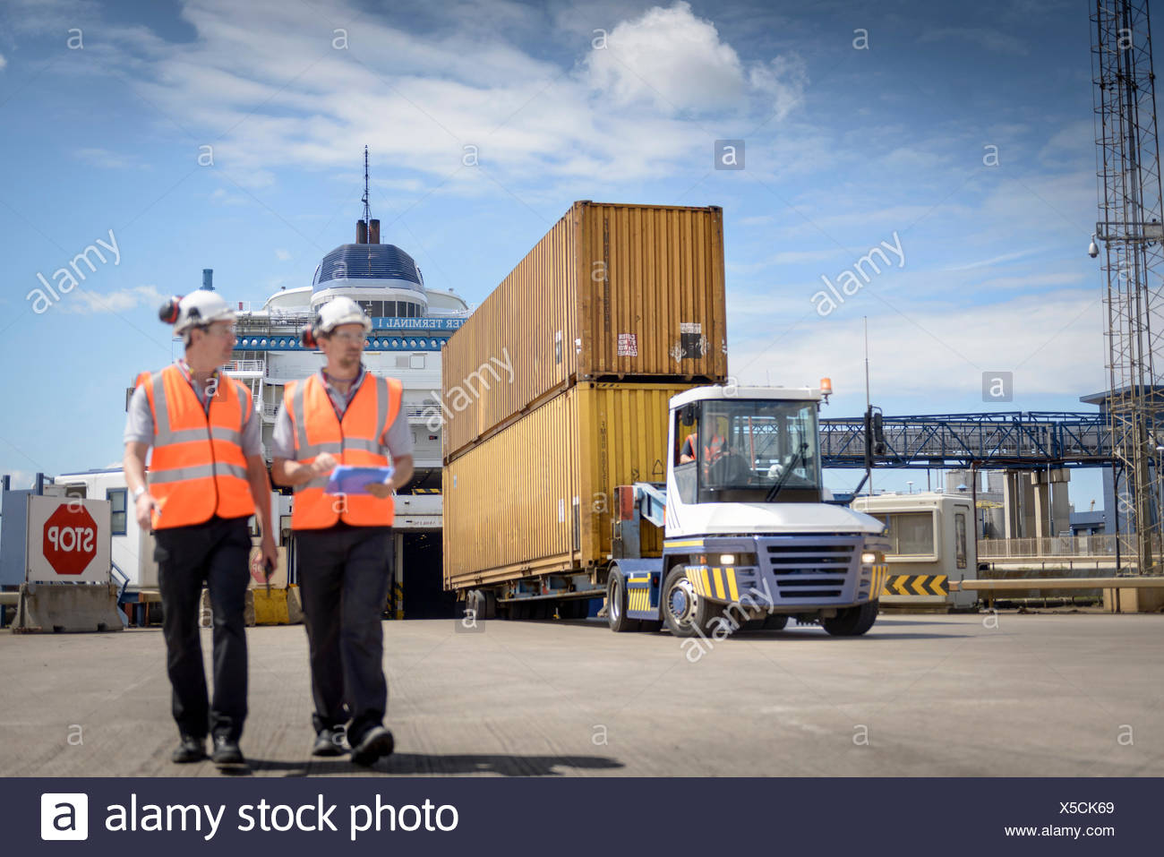 Unloading Goods High Resolution Stock Photography and Images - Alamy