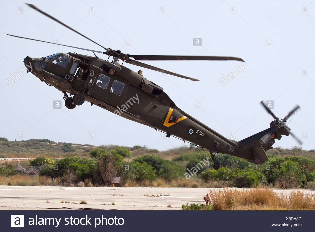 Sikorsky Uh 60 Blackhawk High Resolution Stock Photography and Images ...