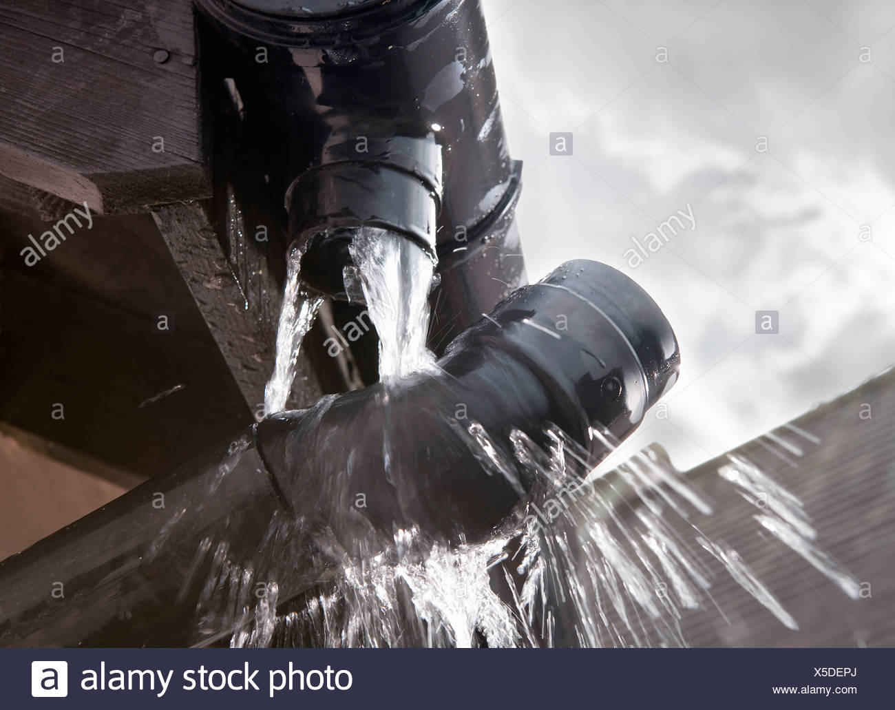 Leaking Gutter High Resolution Stock Photography and Images - Alamy