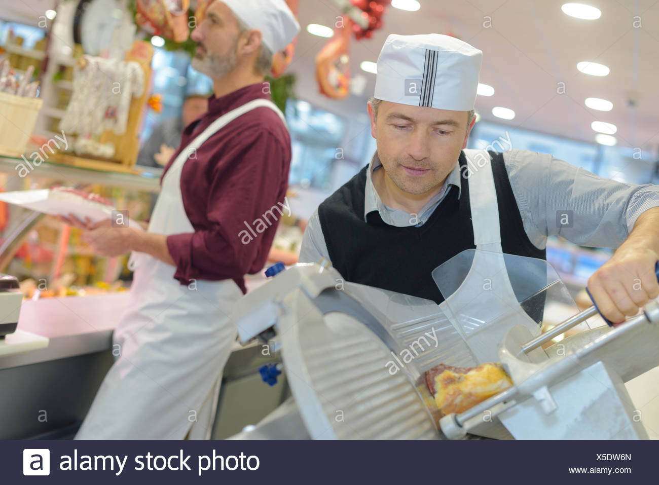 Supermarket Deli Worker Stock Photos & Supermarket Deli Worker Stock ...