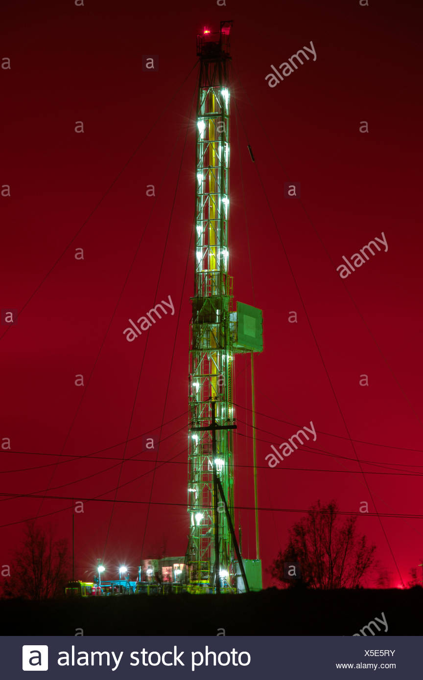 Derrick Equipment High Resolution Stock Photography and Images - Alamy