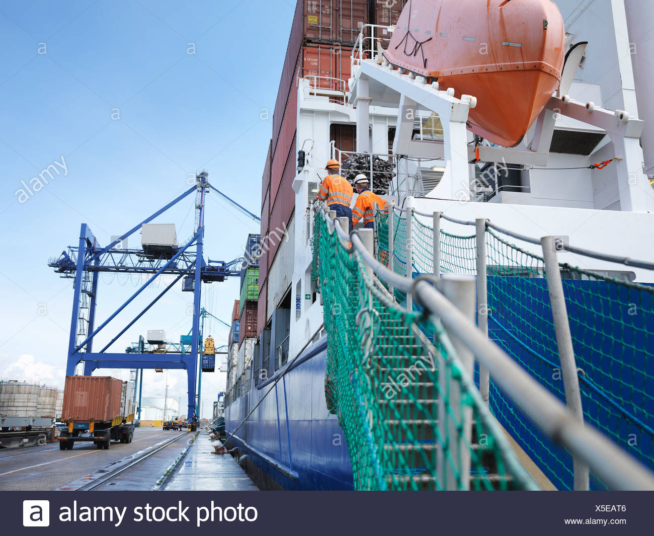 Container Ship Loading High Resolution Stock Photography and Images - Alamy