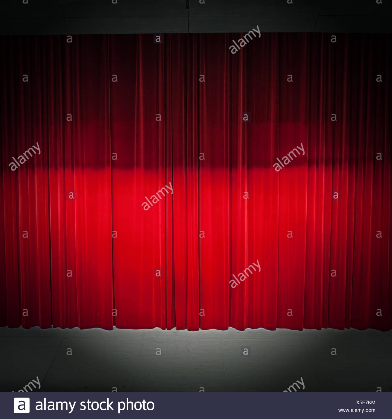 Stage Backdrop Stock Photos & Stage Backdrop Stock Images - Alamy