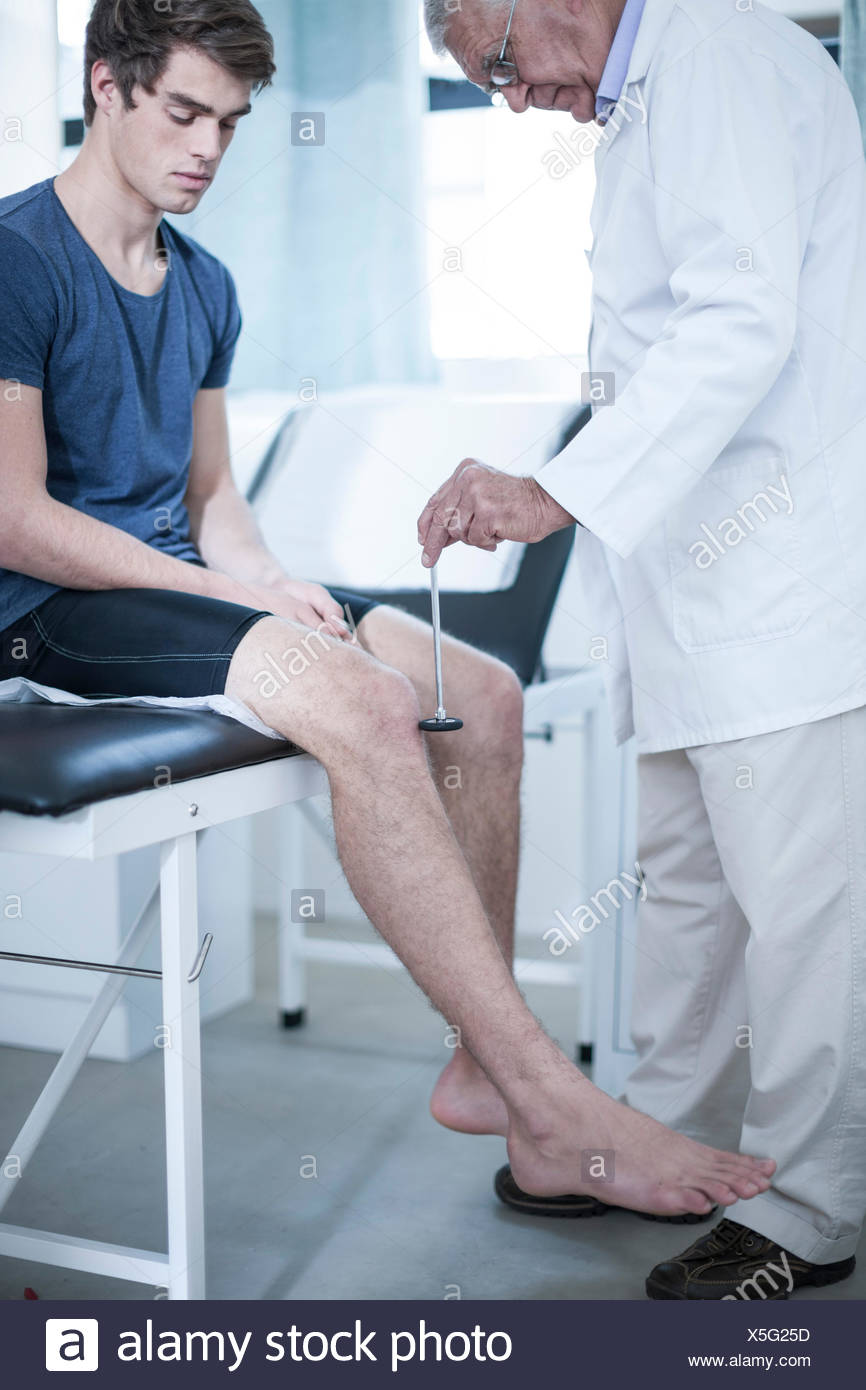 Knee Reflex Hammer Stock Photos & Knee Reflex Hammer Stock Images - Alamy