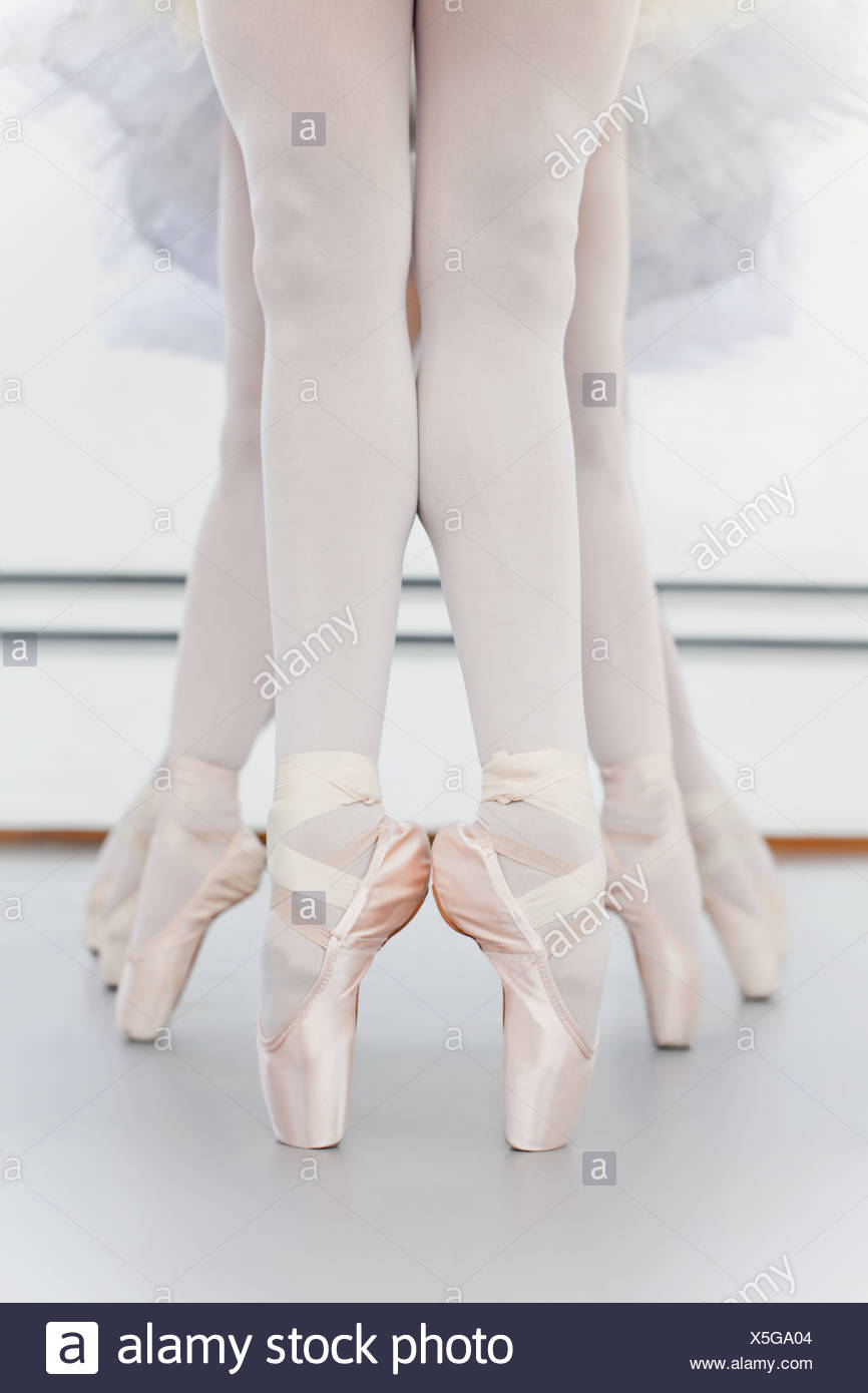 Ballet Dancers Feet High Resolution Stock Photography and Images - Alamy